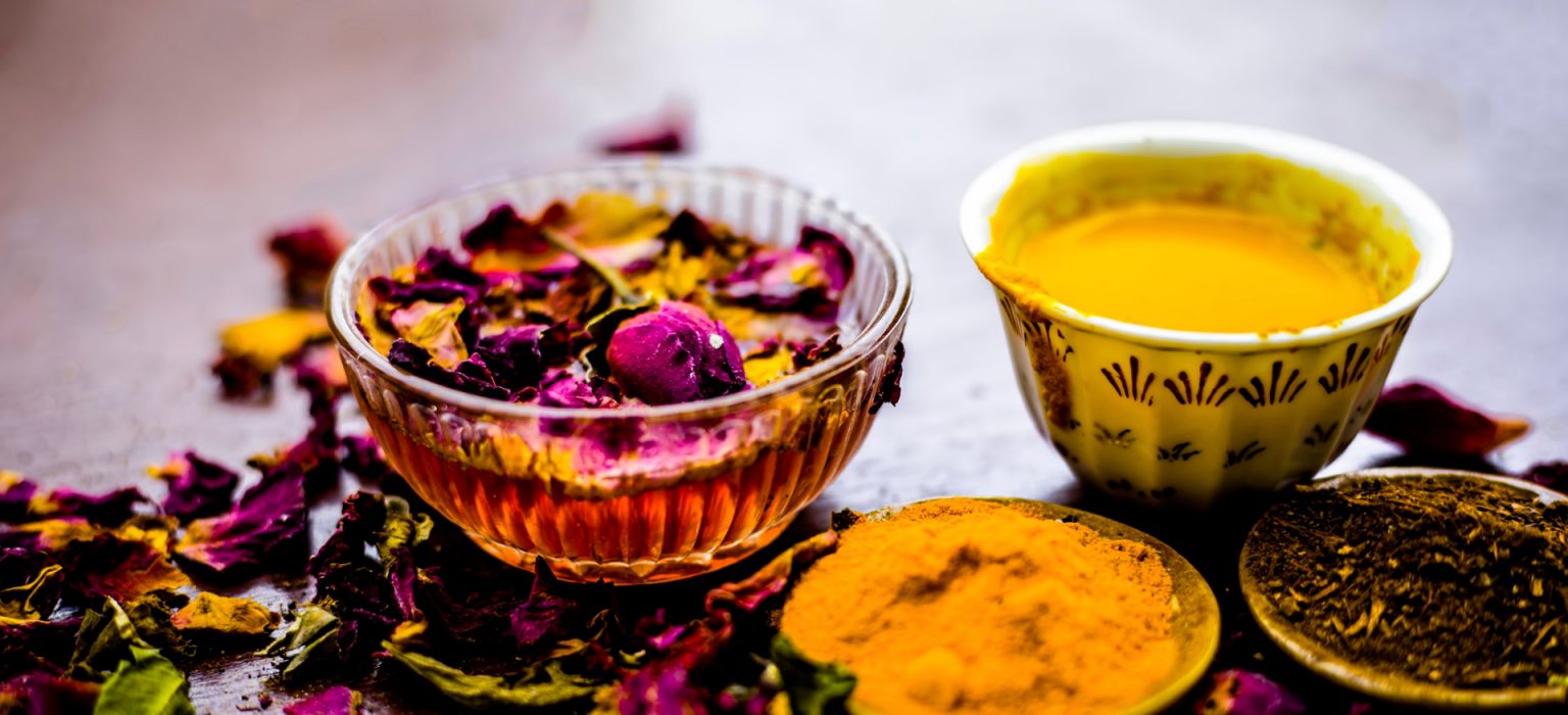10 Ways You Can Use Haldi & Chandan to Get Beautiful, Natural Skin ...